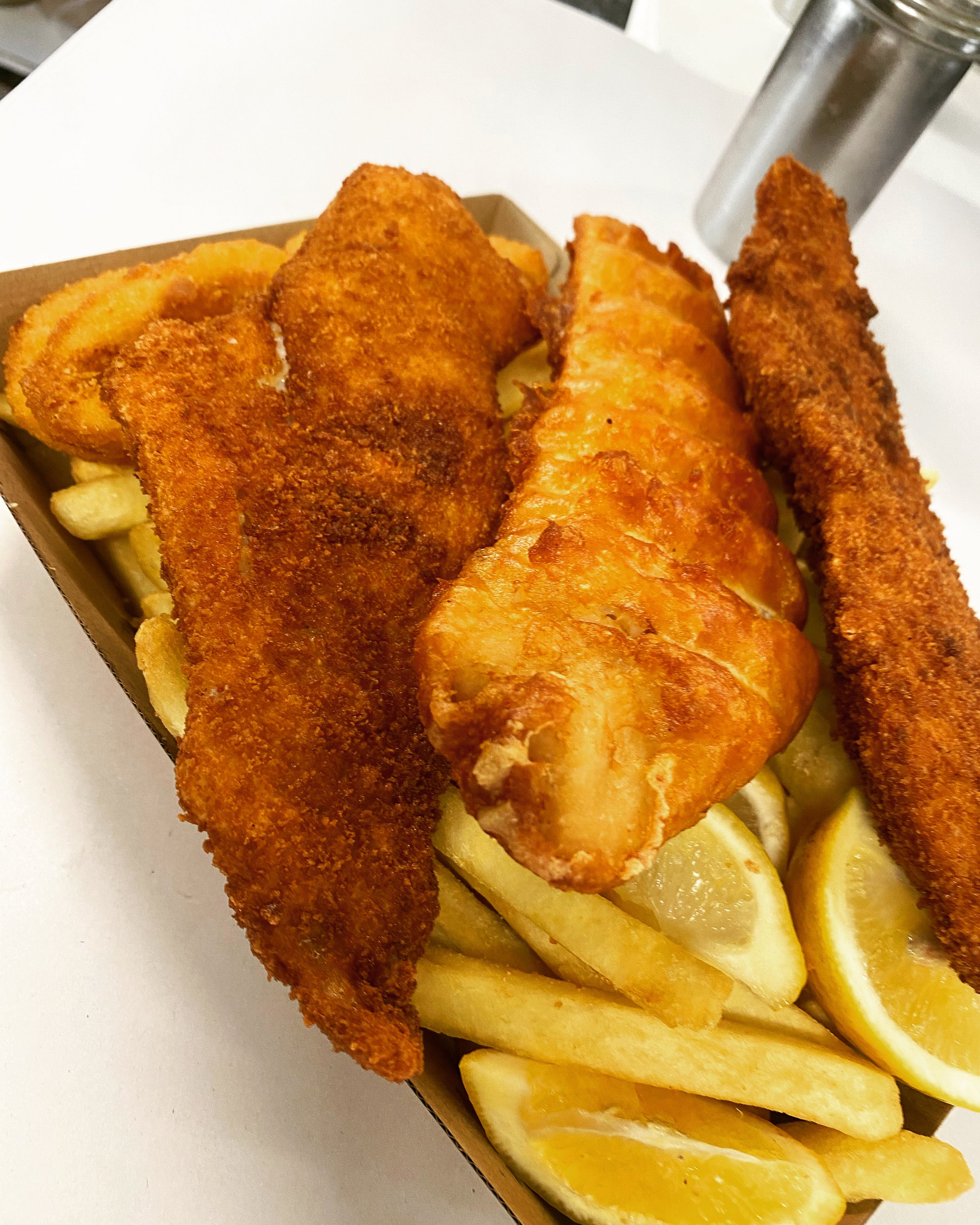 Home | Dingers Seafood and Takeaway